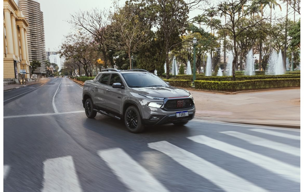 Fiat Toro Ultra 2025 estreia com mais potência